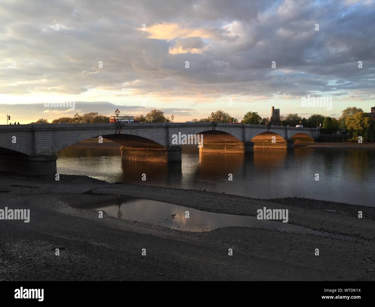 Storm cloud arch hi-res stock photography and images - Alamy