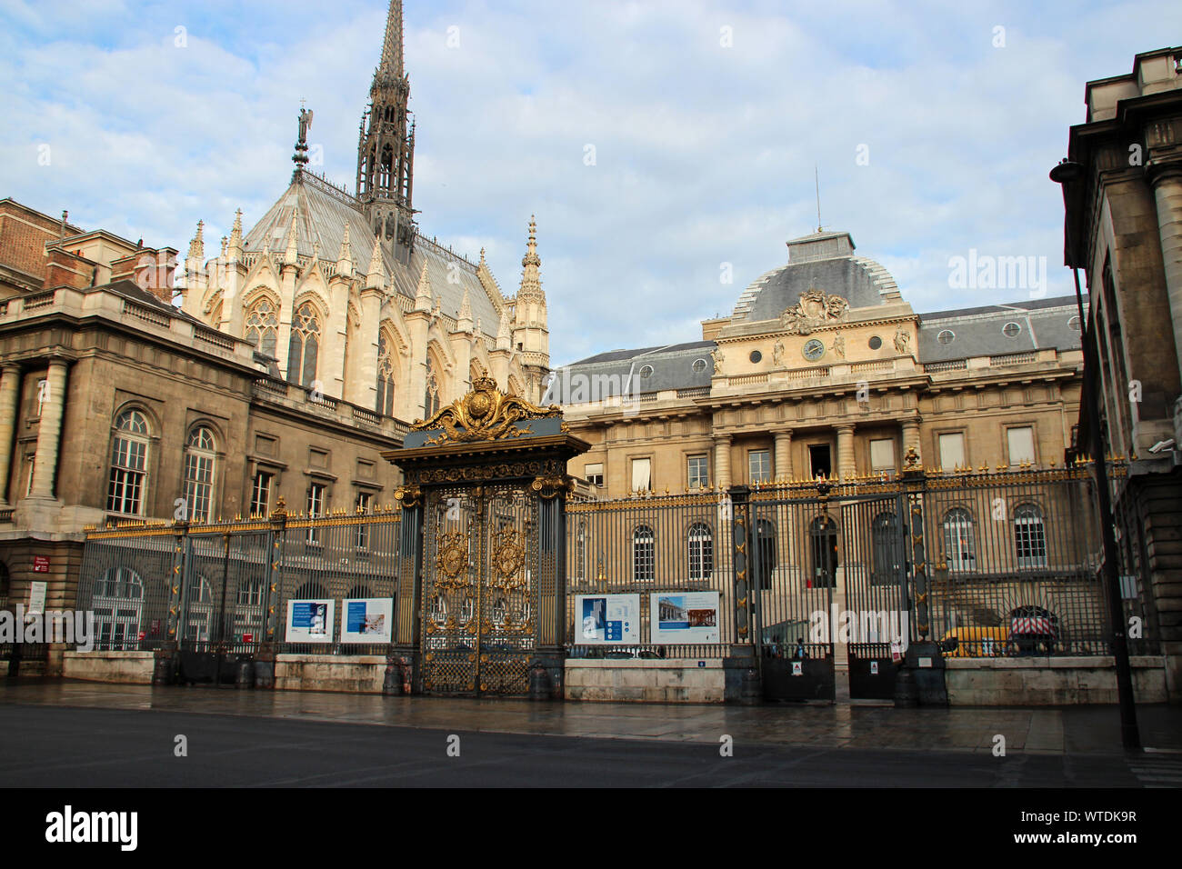 courthouse and medieval chapel in paris (france Stock Photo - Alamy