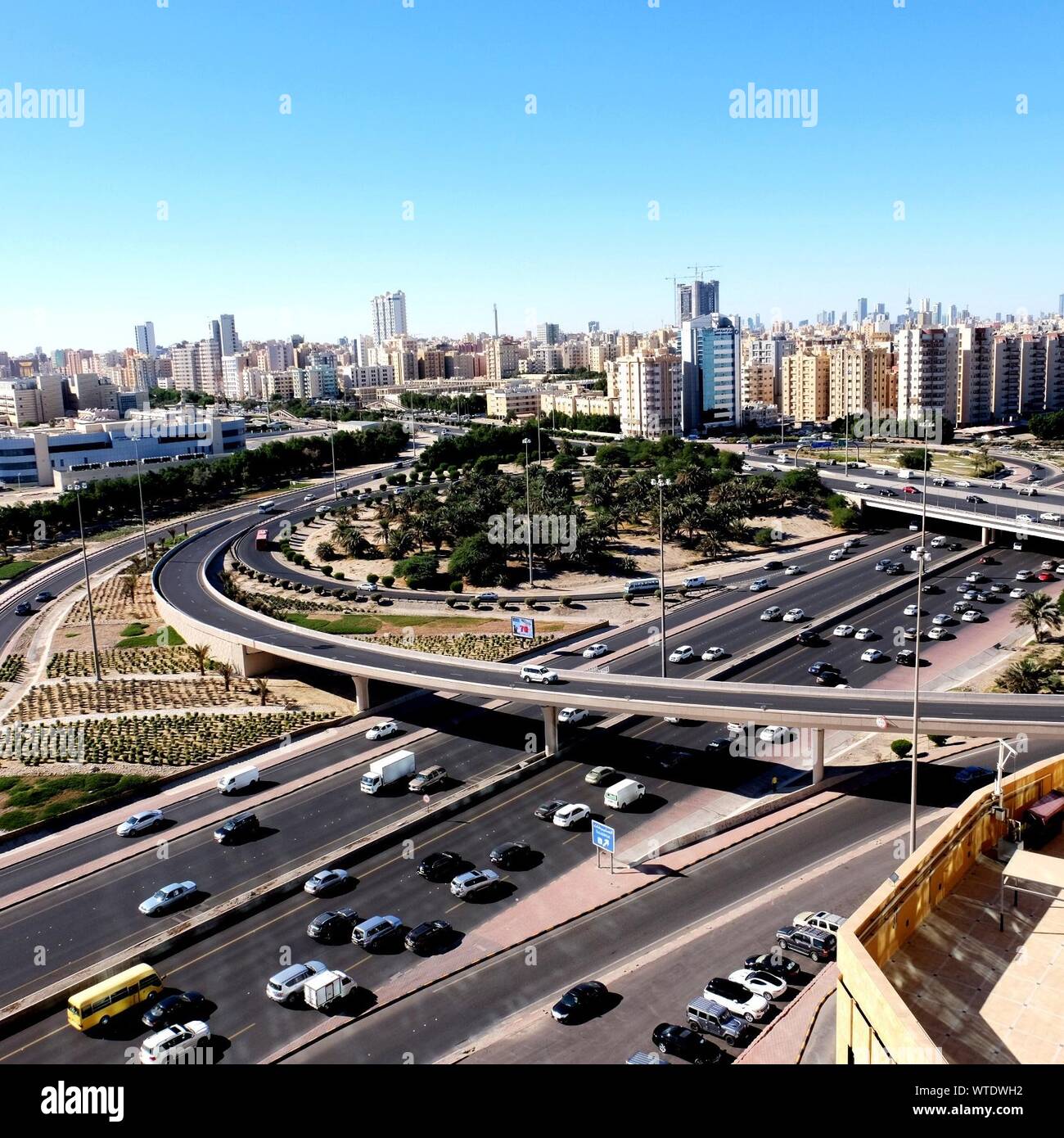 Kuwait city highway hi-res stock photography and images - Alamy