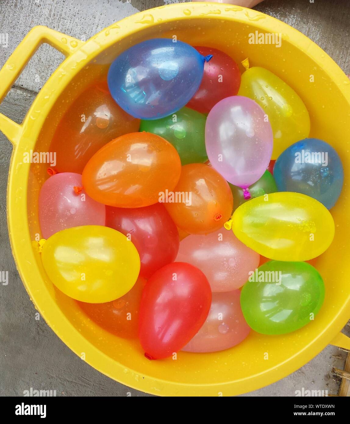 Water Balloons Bucket High Resolution Stock Photography and Images - Alamy