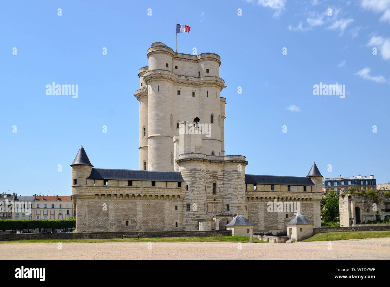 Vincennes castle hi-res stock photography and images - Alamy