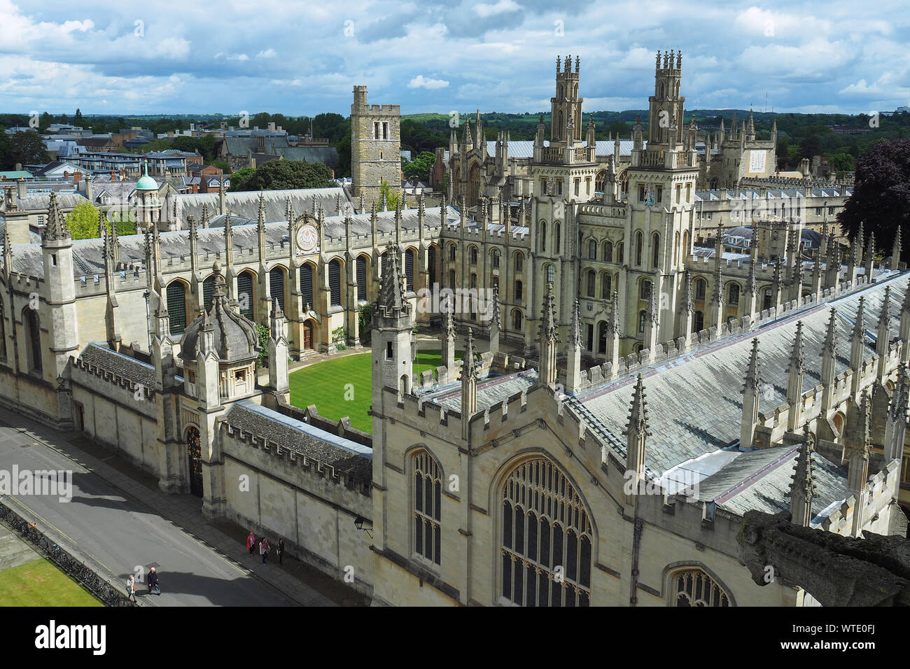 Lat 51 75295400 hi-res stock photography and images - Alamy