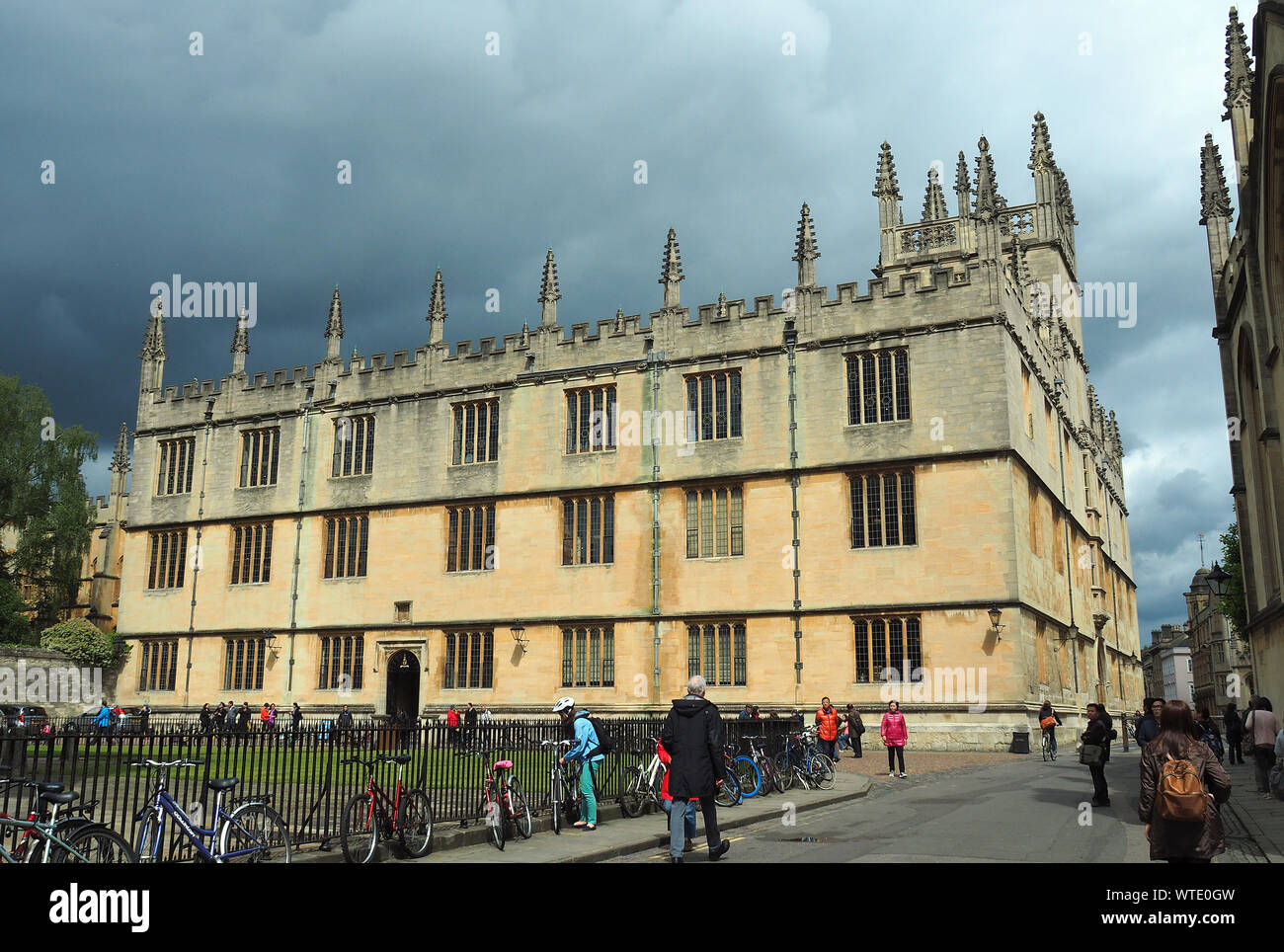 Oxford union library hi-res stock photography and images - Alamy