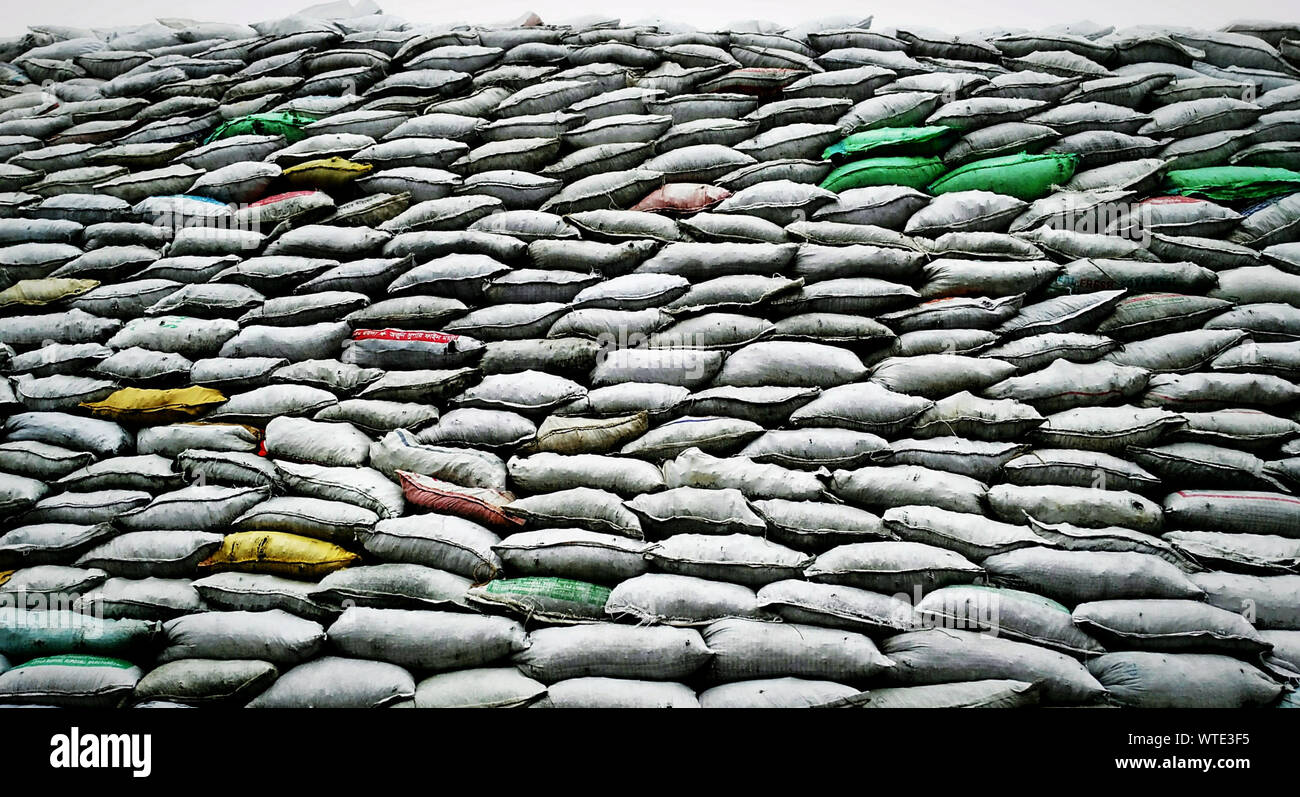 Stack of sacks hi-res stock photography and images - Alamy