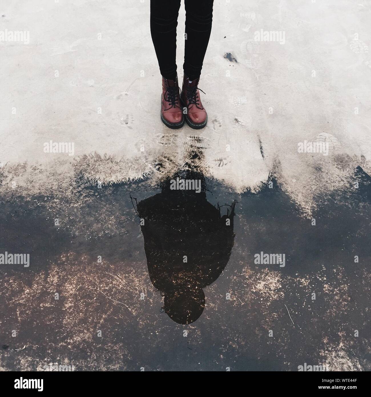 Man reflection water hi-res stock photography and images - Alamy