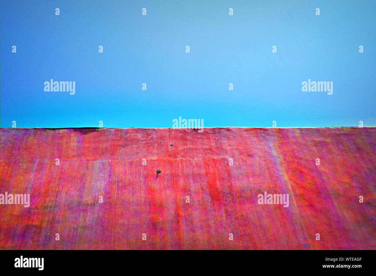 Red and blue rock hi-res stock photography and images - Alamy