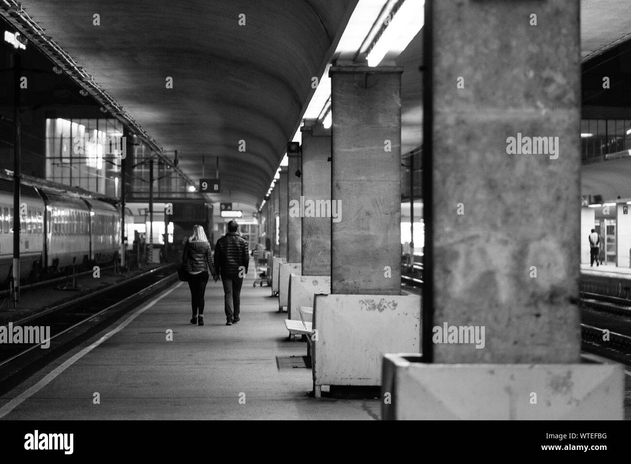 Man walking on train platform hi-res stock photography and images - Alamy