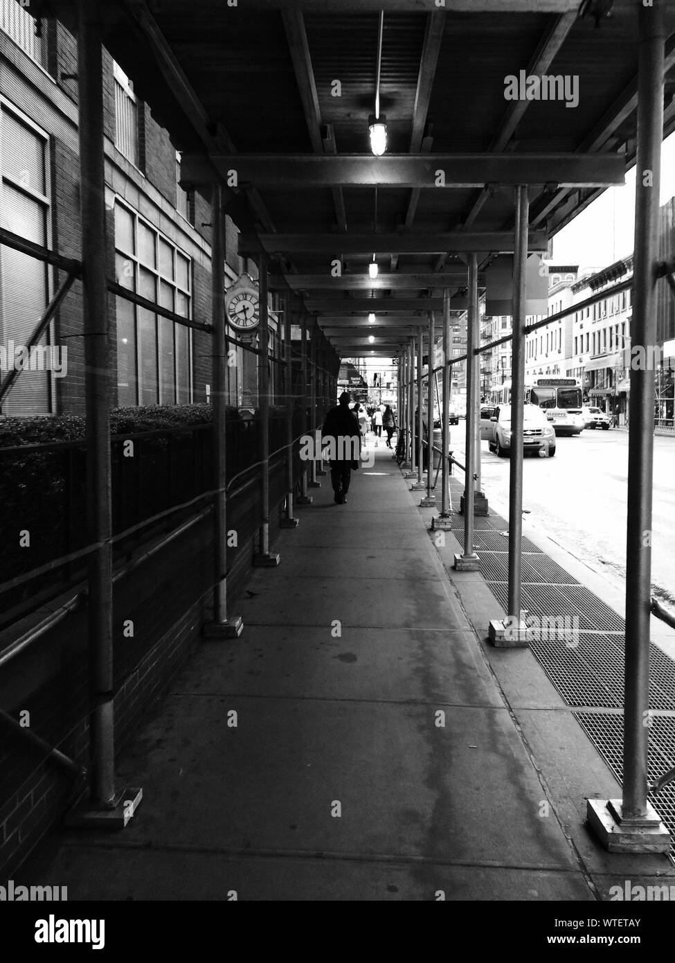 Covered walkway covered sidewalk hi-res stock photography and images ...