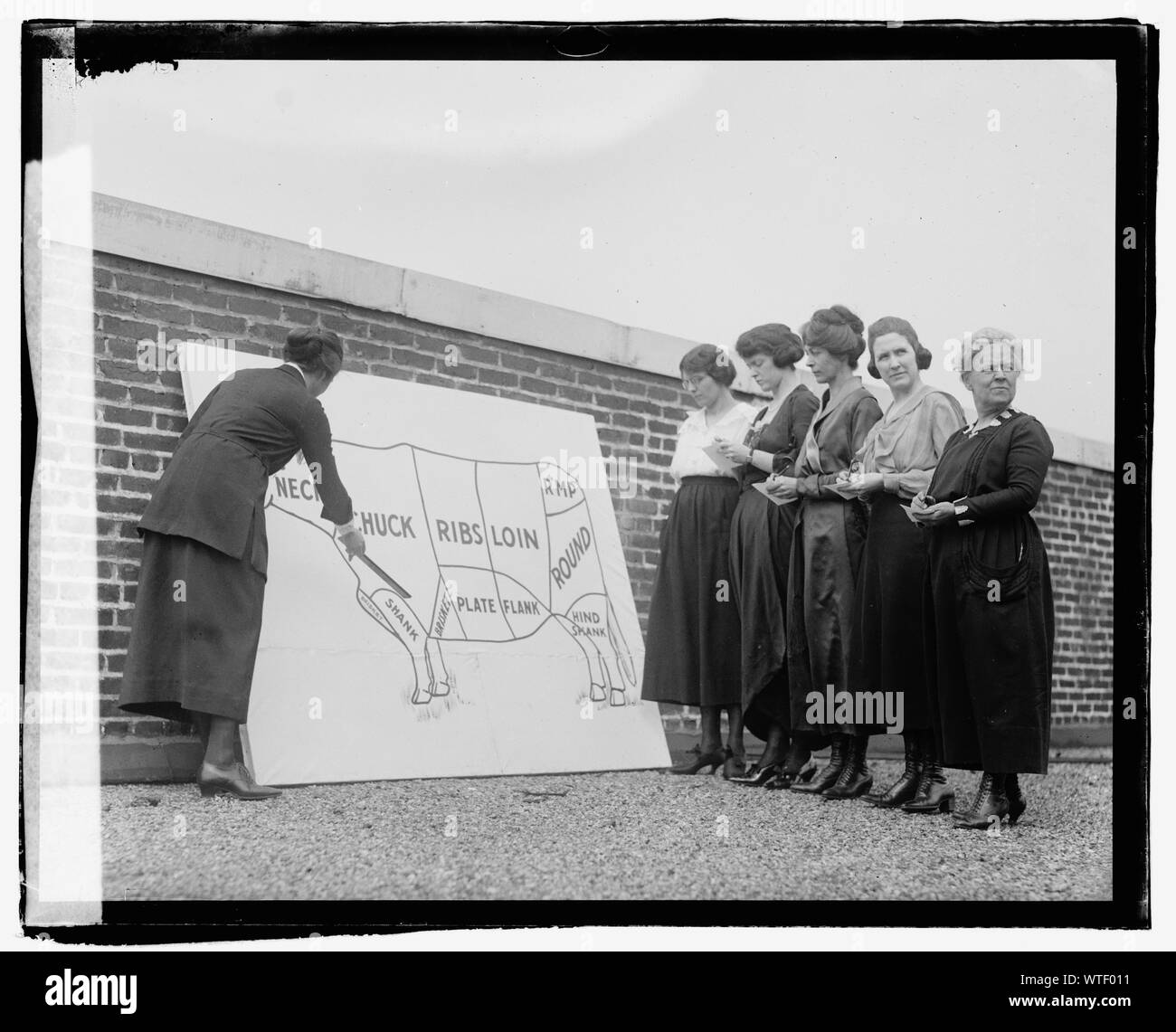 Miss edith Black and White Stock Photos & Images - Alamy