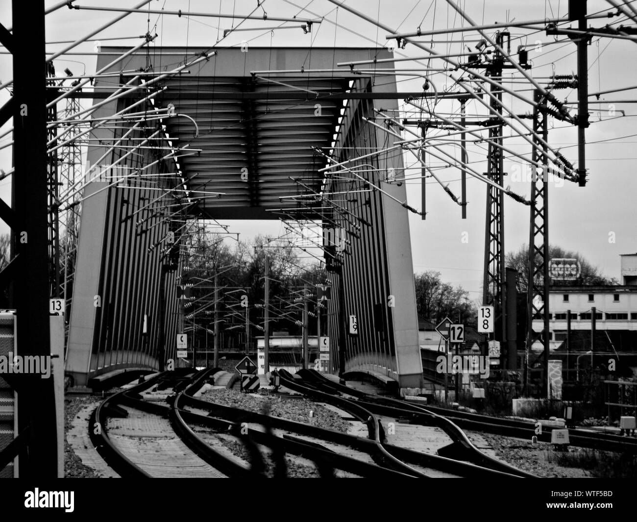 Railway track and tunnel hi-res stock photography and images - Alamy
