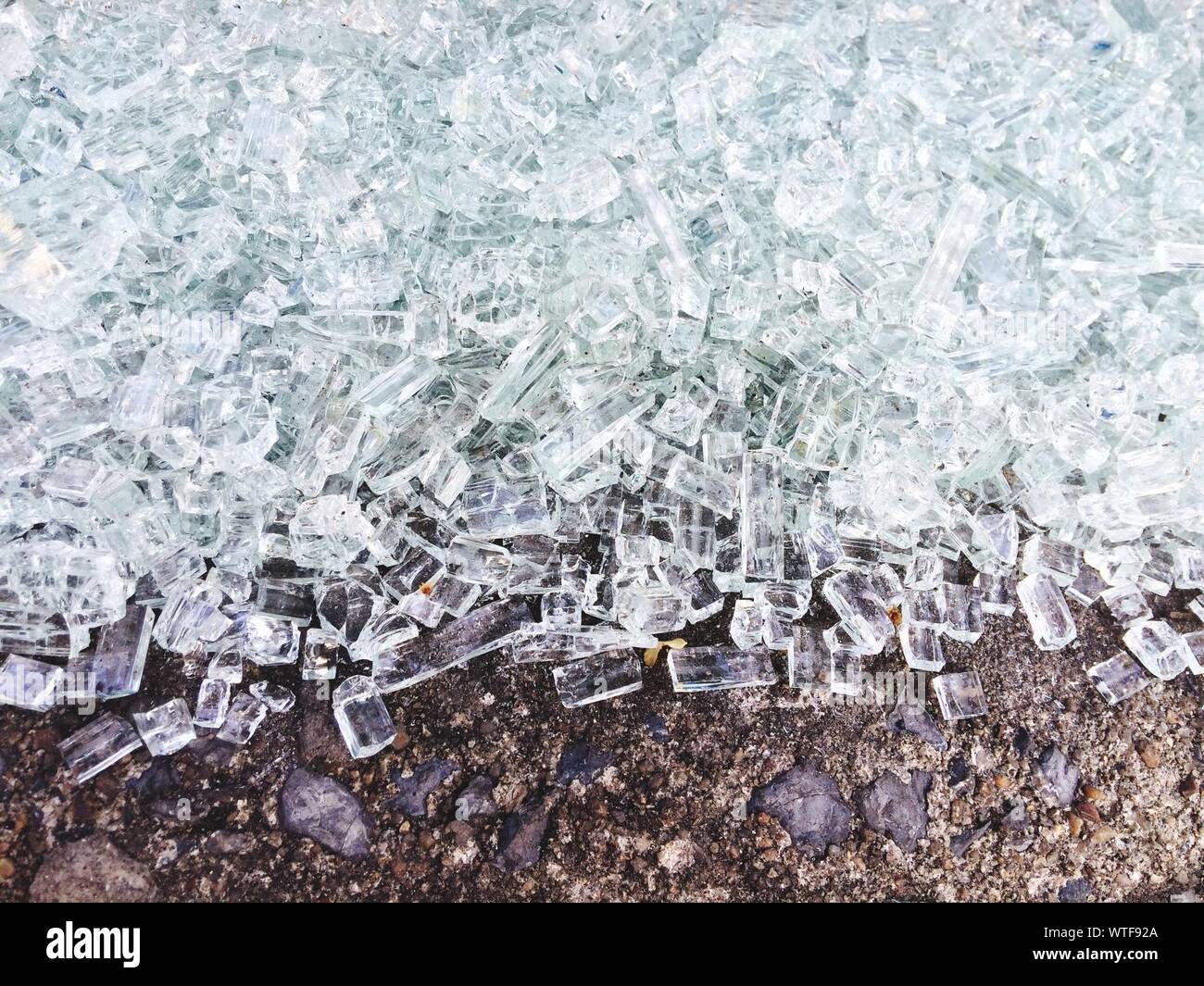 Crushed particles hi-res stock photography and images - Alamy