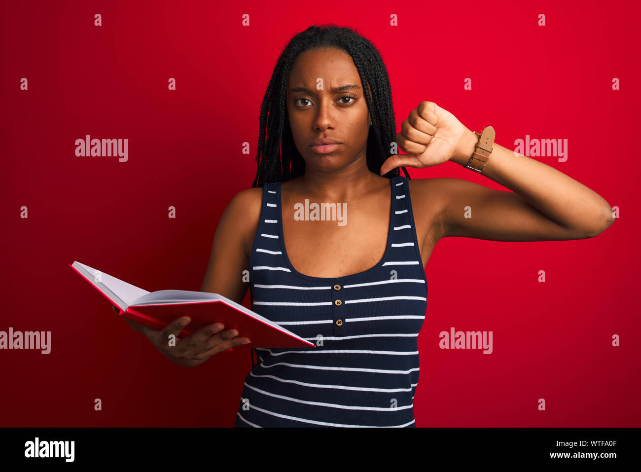 Black woman reading no face hi-res stock photography and images - Alamy