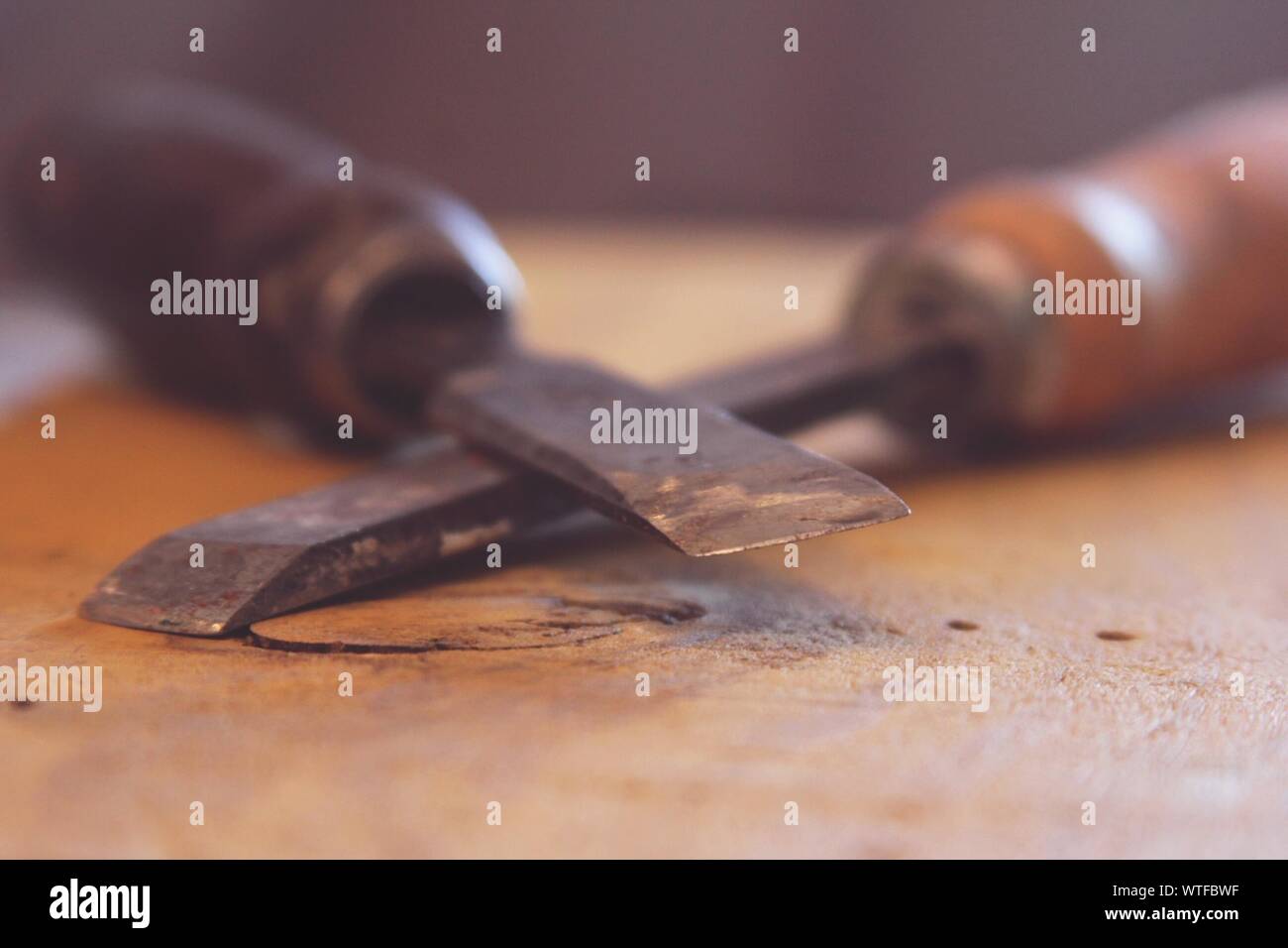 Two chisels hi-res stock photography and images - Alamy