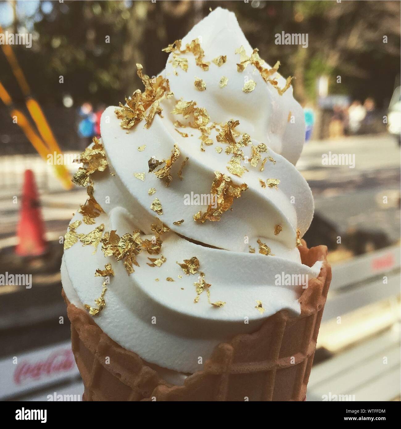 Vanilla ice cream cone hi-res stock photography and images - Alamy