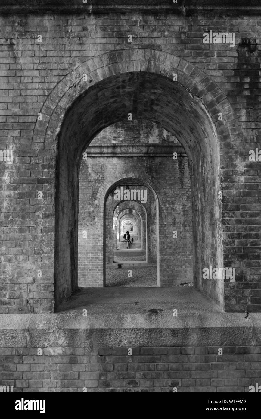 Historic arch window hi-res stock photography and images - Alamy