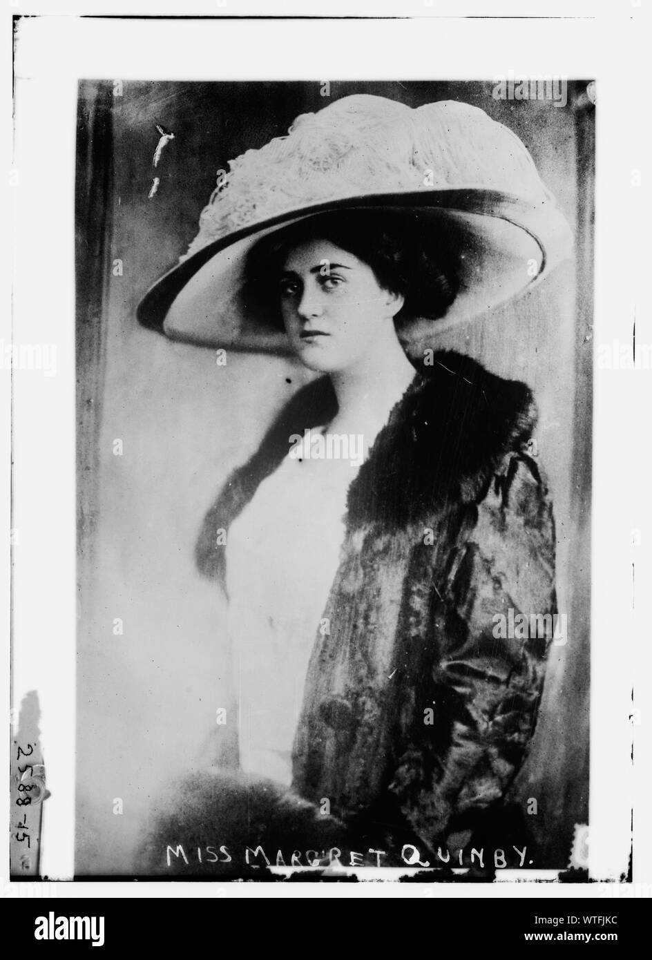 Miss Margaret Quinby, 1/2 wearing large hat Stock Photo - Alamy