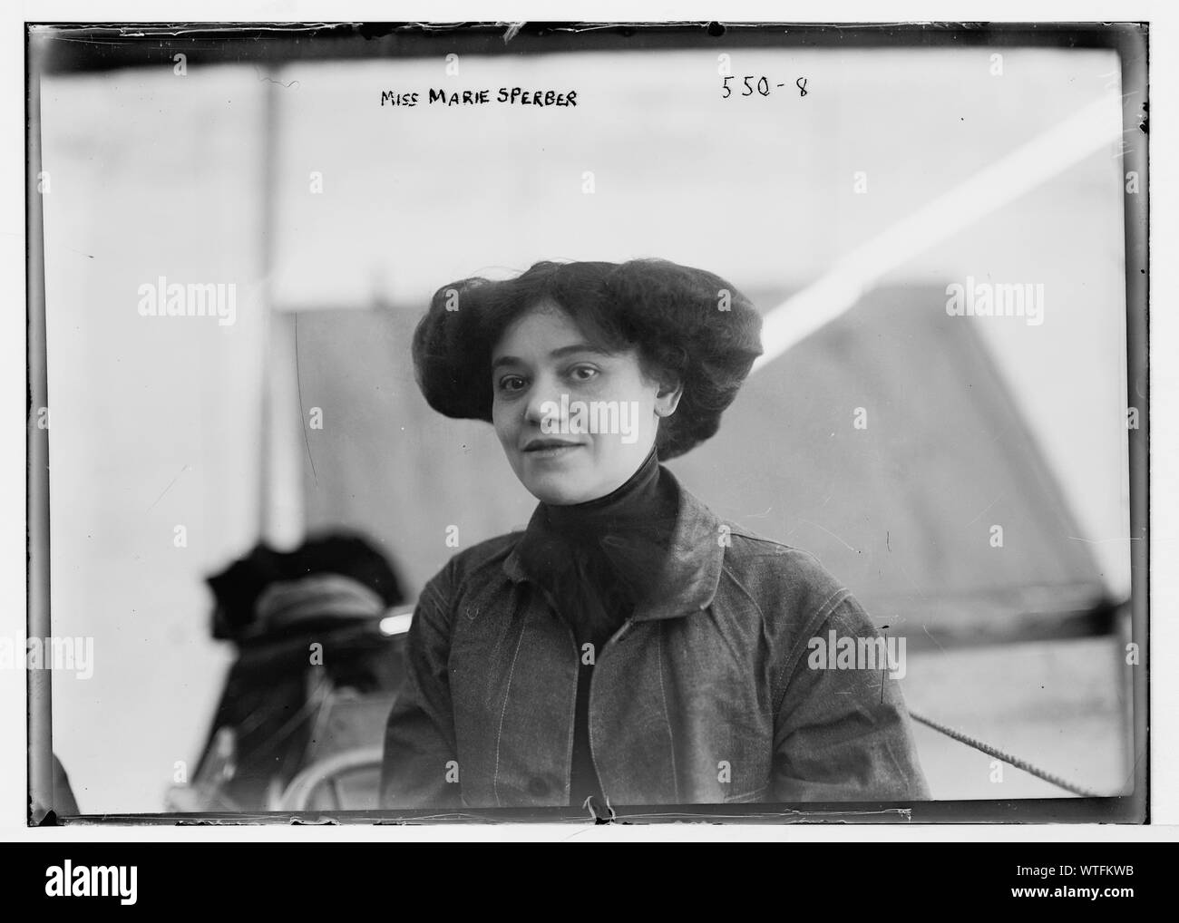 Sperber Black and White Stock Photos & Images - Alamy