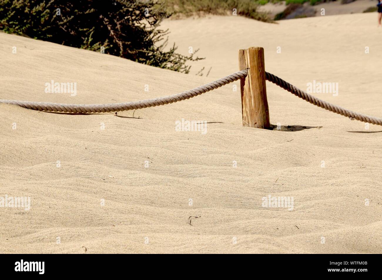Rope And Post Fence High Resolution Stock Photography and Images - Alamy