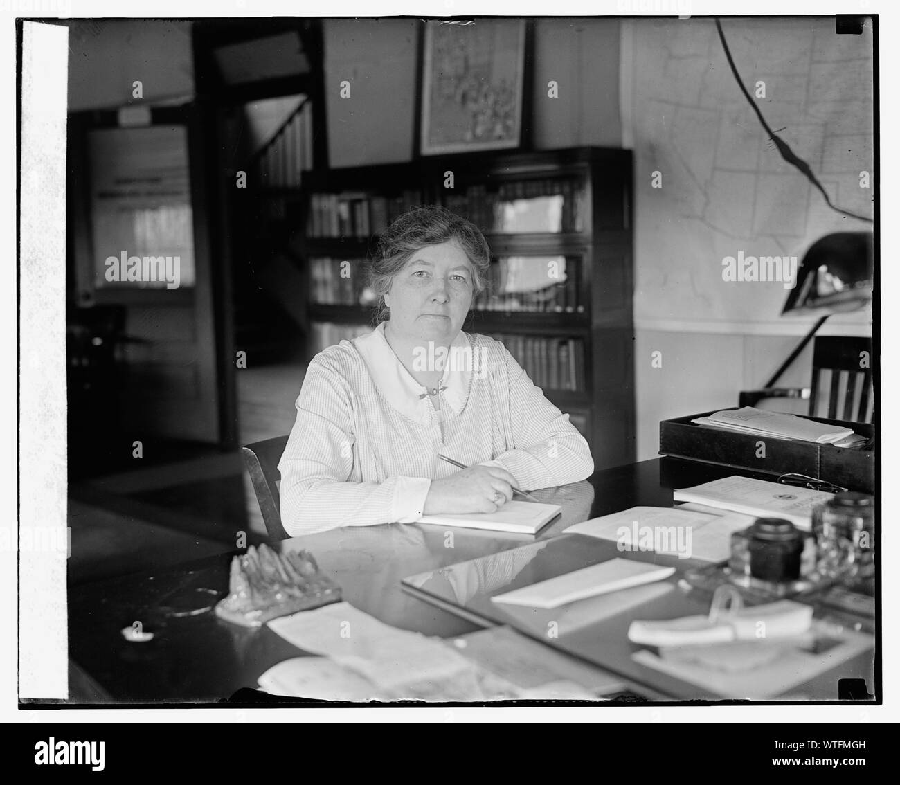 Labor dept Black and White Stock Photos & Images - Alamy