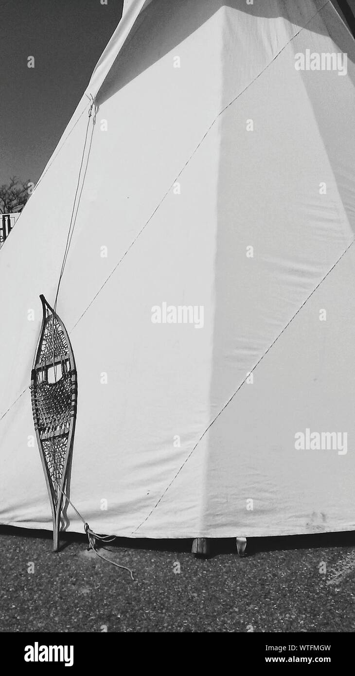 Old fashioned tent hi-res stock photography and images - Alamy