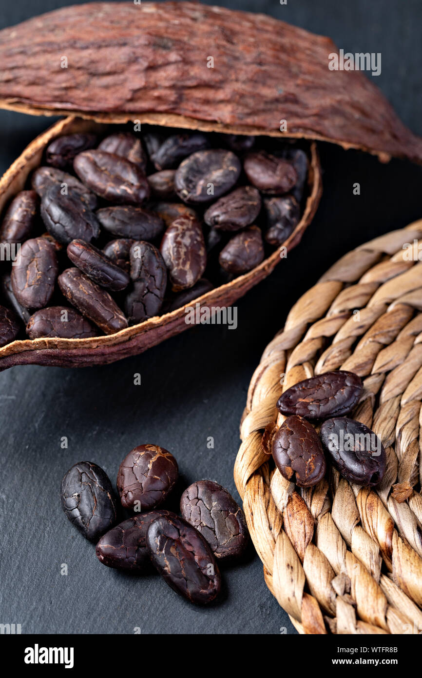 Roasted cacao hi-res stock photography and images - Alamy
