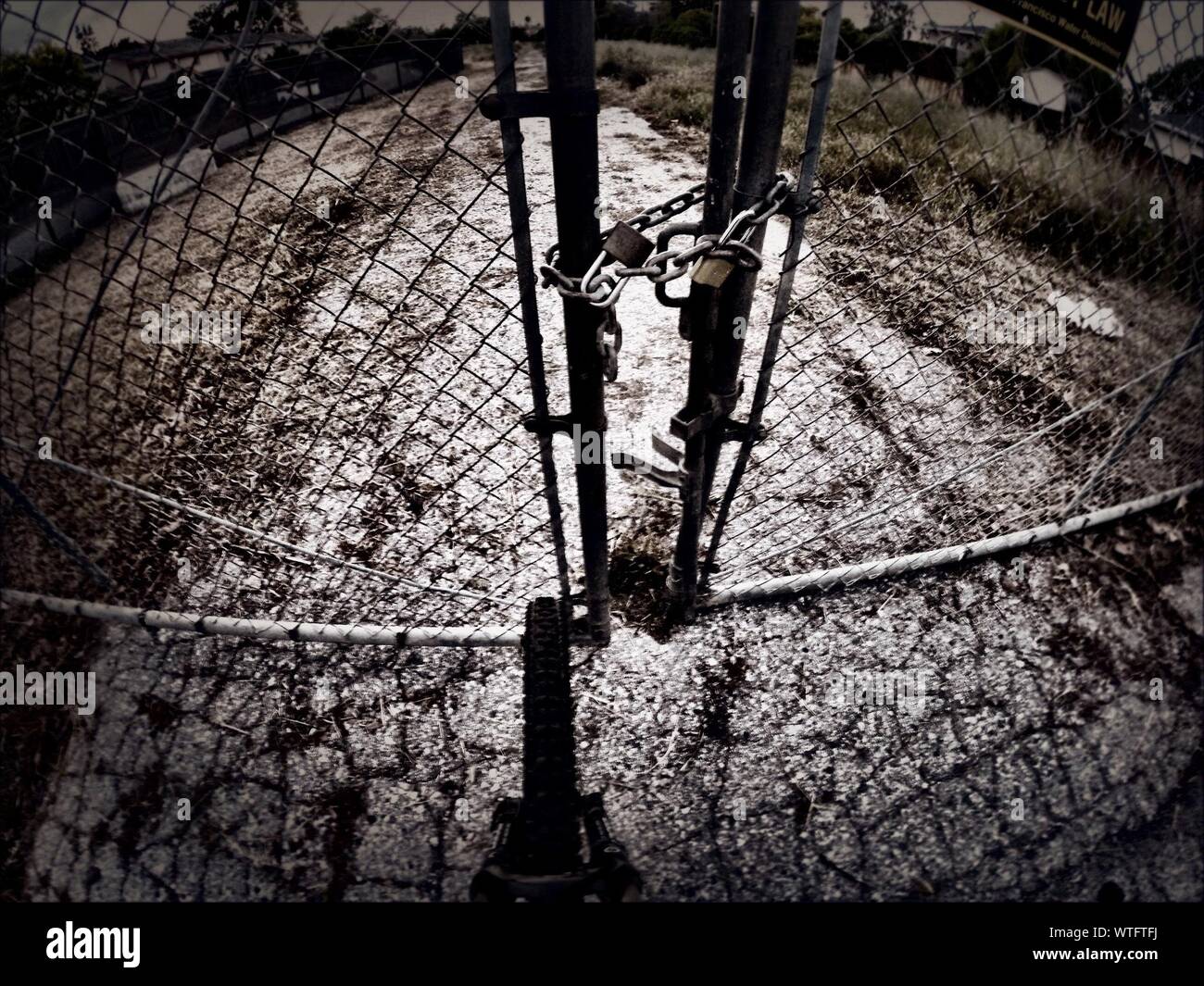 Locked Chain High Resolution Stock Photography and Images - Alamy