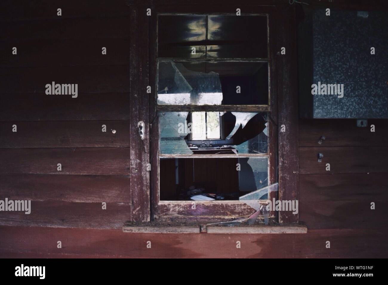 Damaged glass window hi-res stock photography and images - Alamy