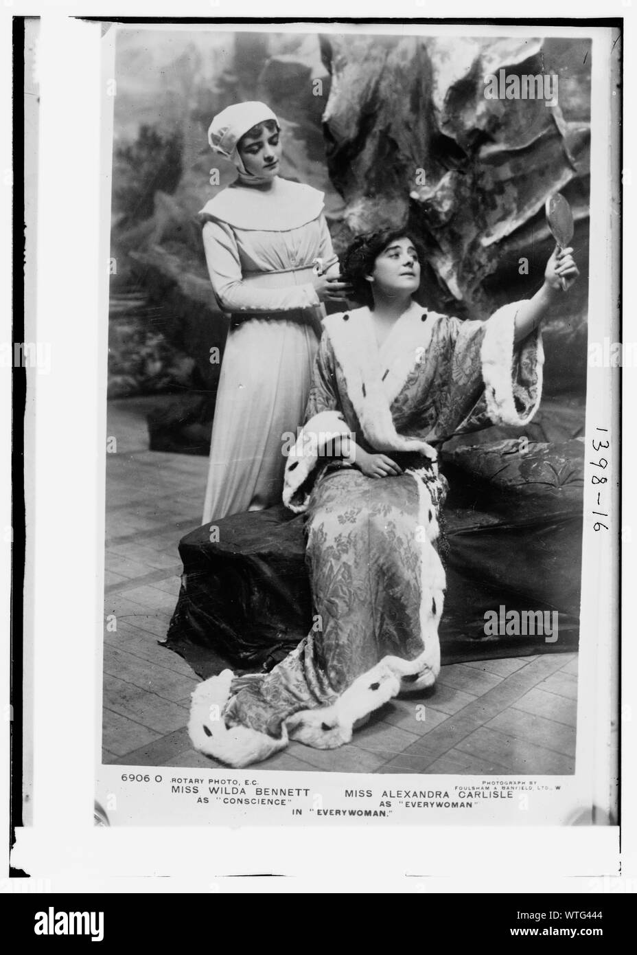 Alexandra carlisle hi-res stock photography and images - Alamy