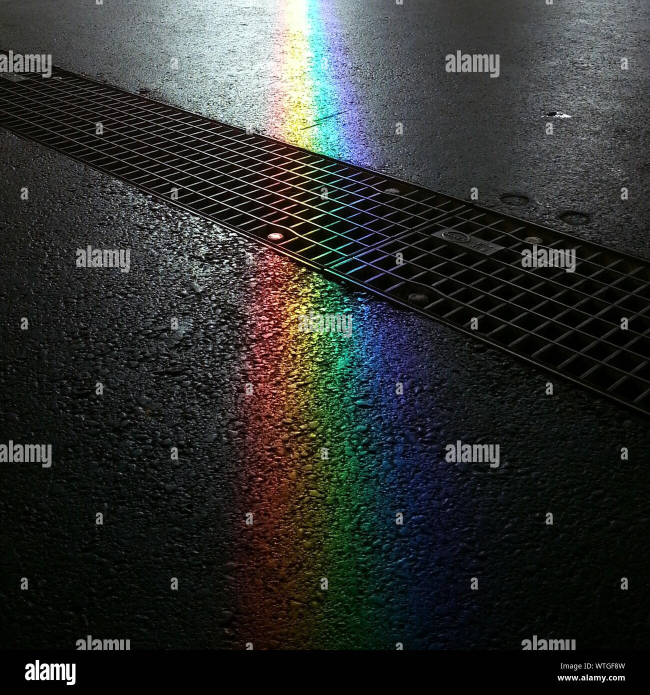 Refraction High Resolution Stock Photography and Images - Alamy