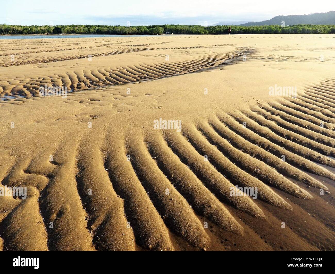Wave patterns in sand on hi-res stock photography and images - Alamy