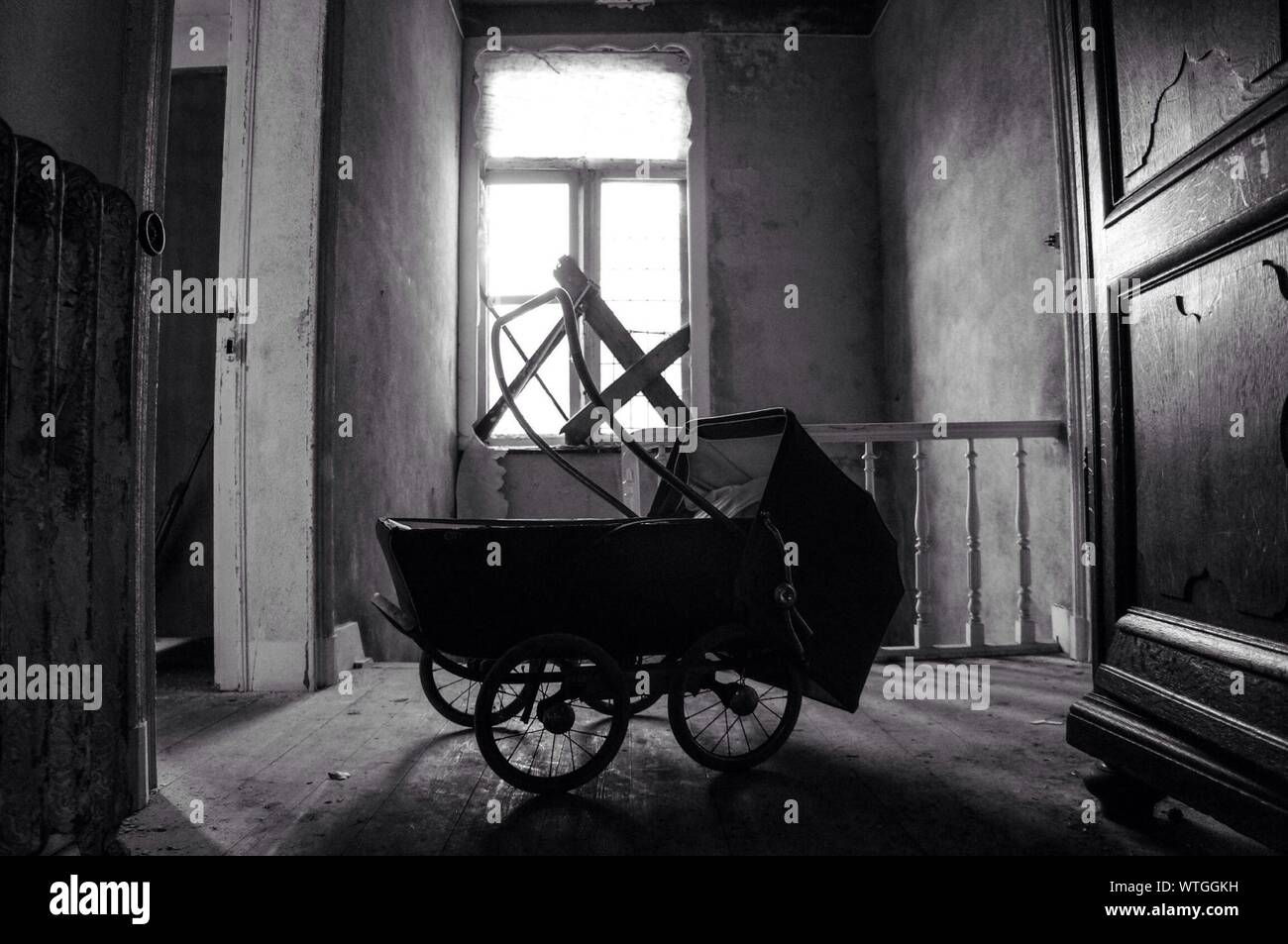 Wheel pram hi-res stock photography and images - Alamy