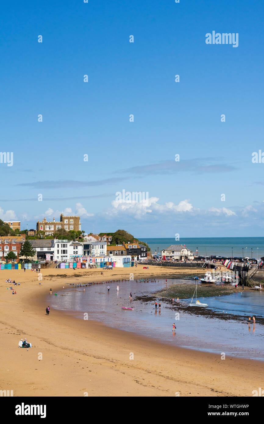 Broadstairs Beach - Kent, UK Stock Photo - Alamy