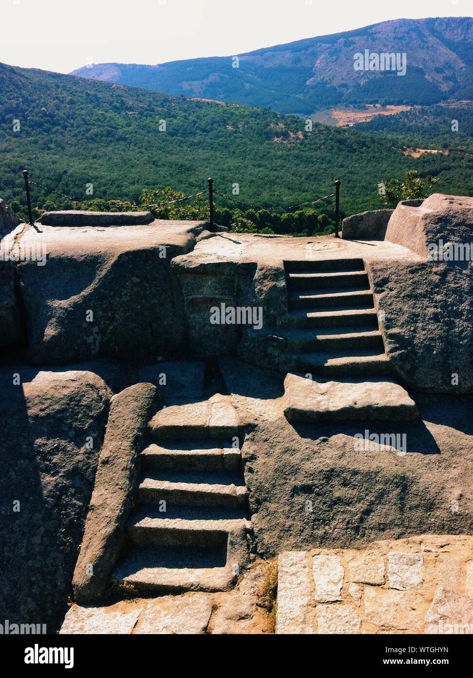 Ruined steps hi-res stock photography and images - Alamy