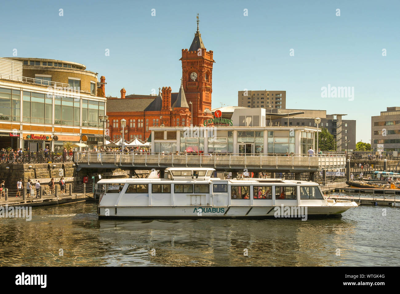 Cardiff bay wales hi-res stock photography and images - Alamy