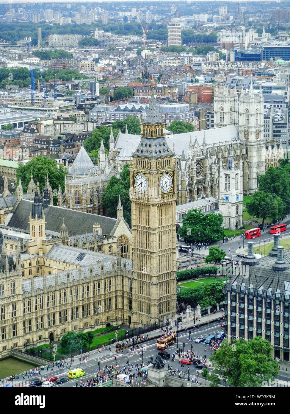 Westminster cathedral and big ben hi-res stock photography and images ...