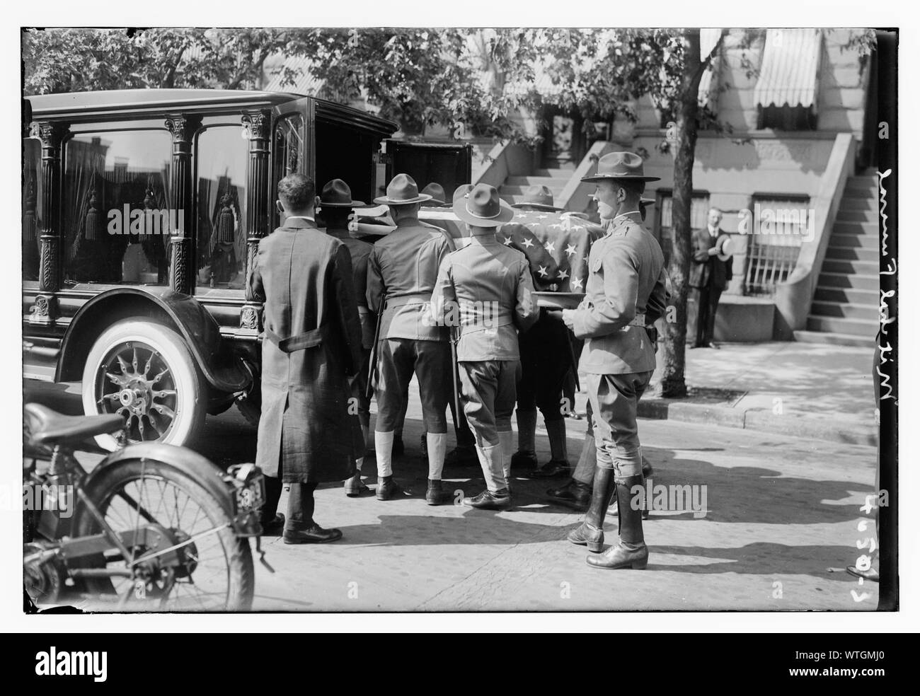 Mitchel funeral hi-res stock photography and images - Alamy