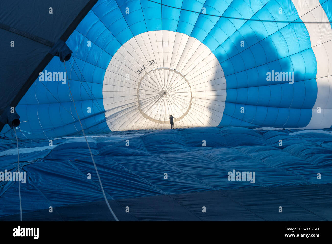 Parachute fabric hi-res stock photography and images - Alamy