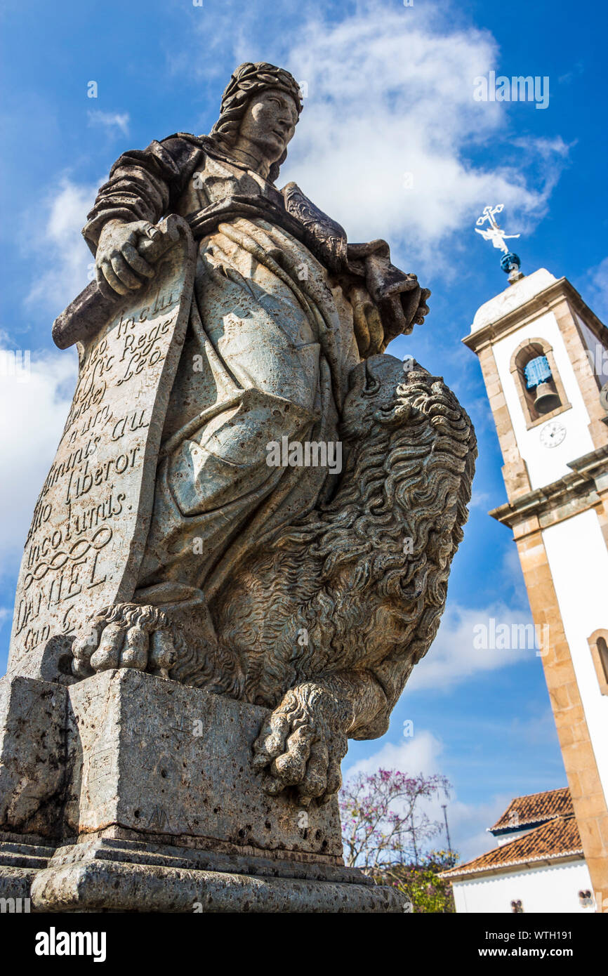 The aleijadinho statues at congonhas hi-res stock photography and ...