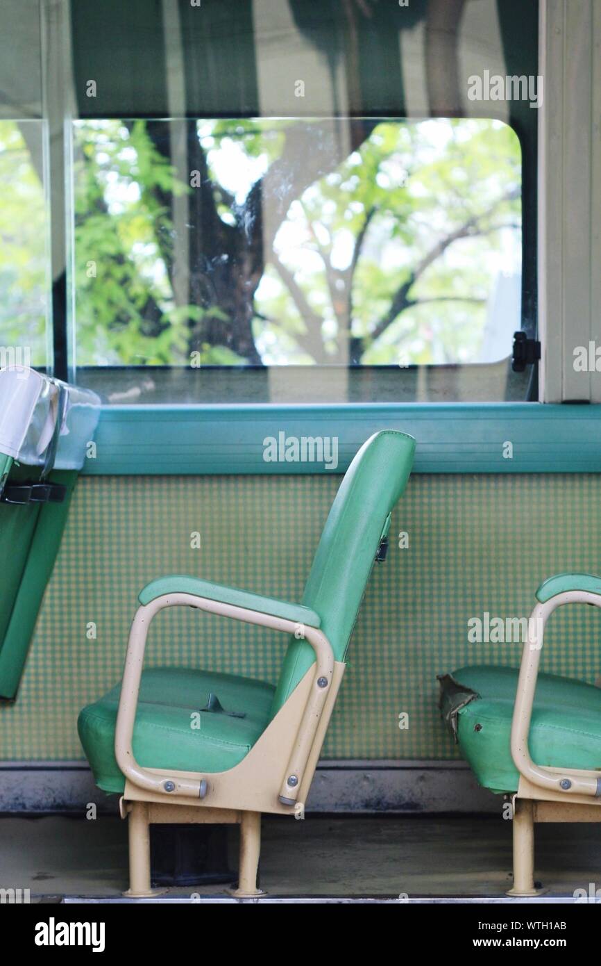 Green seats in hi-res stock photography and images - Alamy