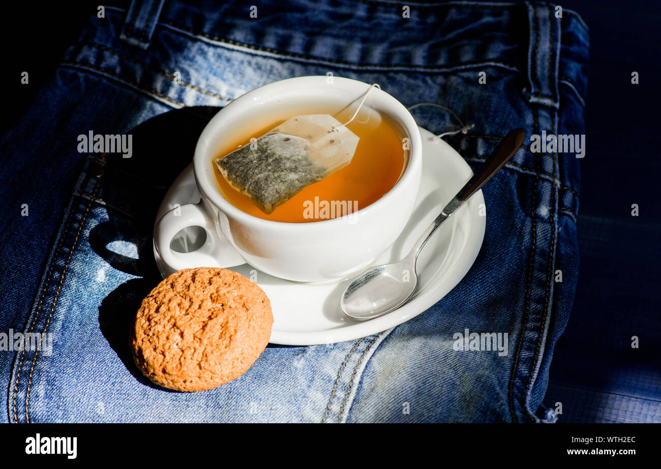 Herbal green or black whole leaf. Process tea brewing ceramic mug ...