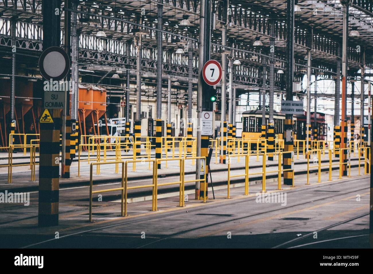 Milan Railroad Station High Resolution Stock Photography and Images - Alamy