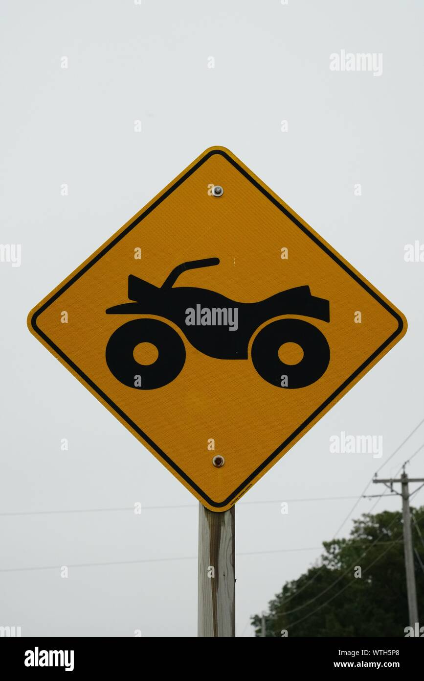 Atv city street hi-res stock photography and images - Alamy