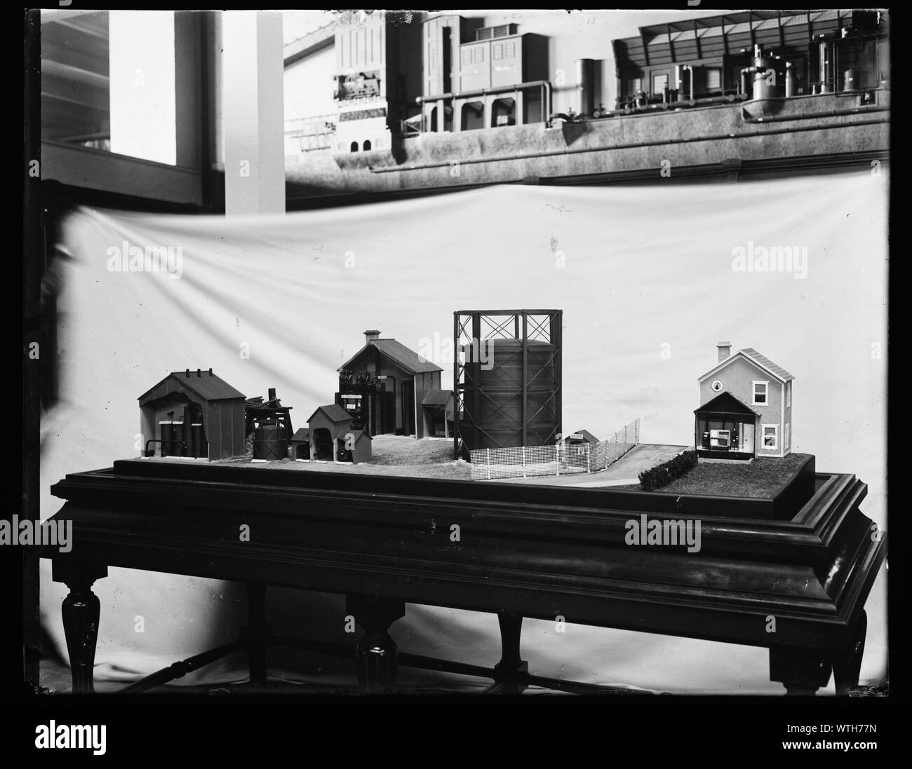 Model buildings hi-res stock photography and images - Alamy