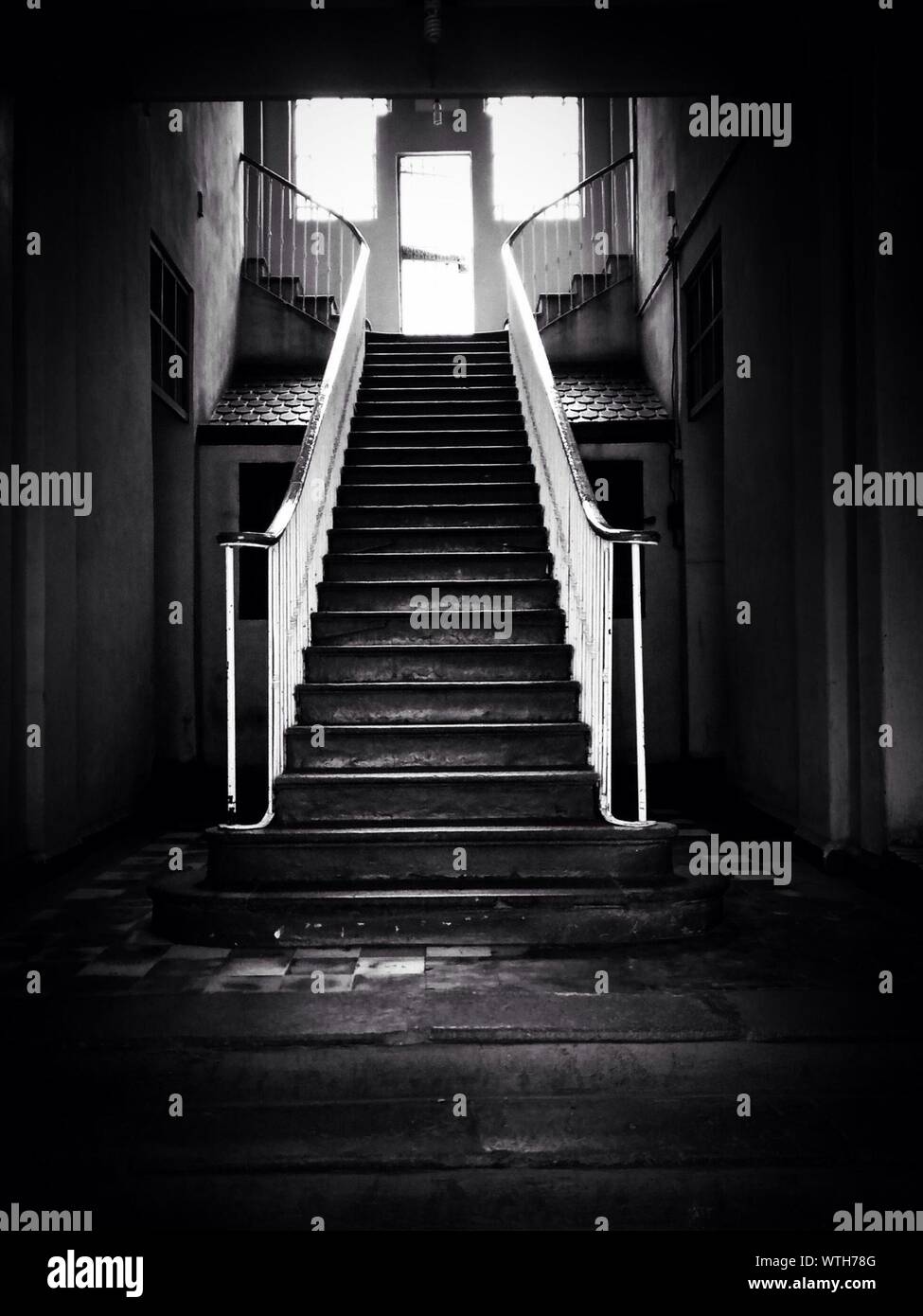 Old staircase hi-res stock photography and images - Alamy