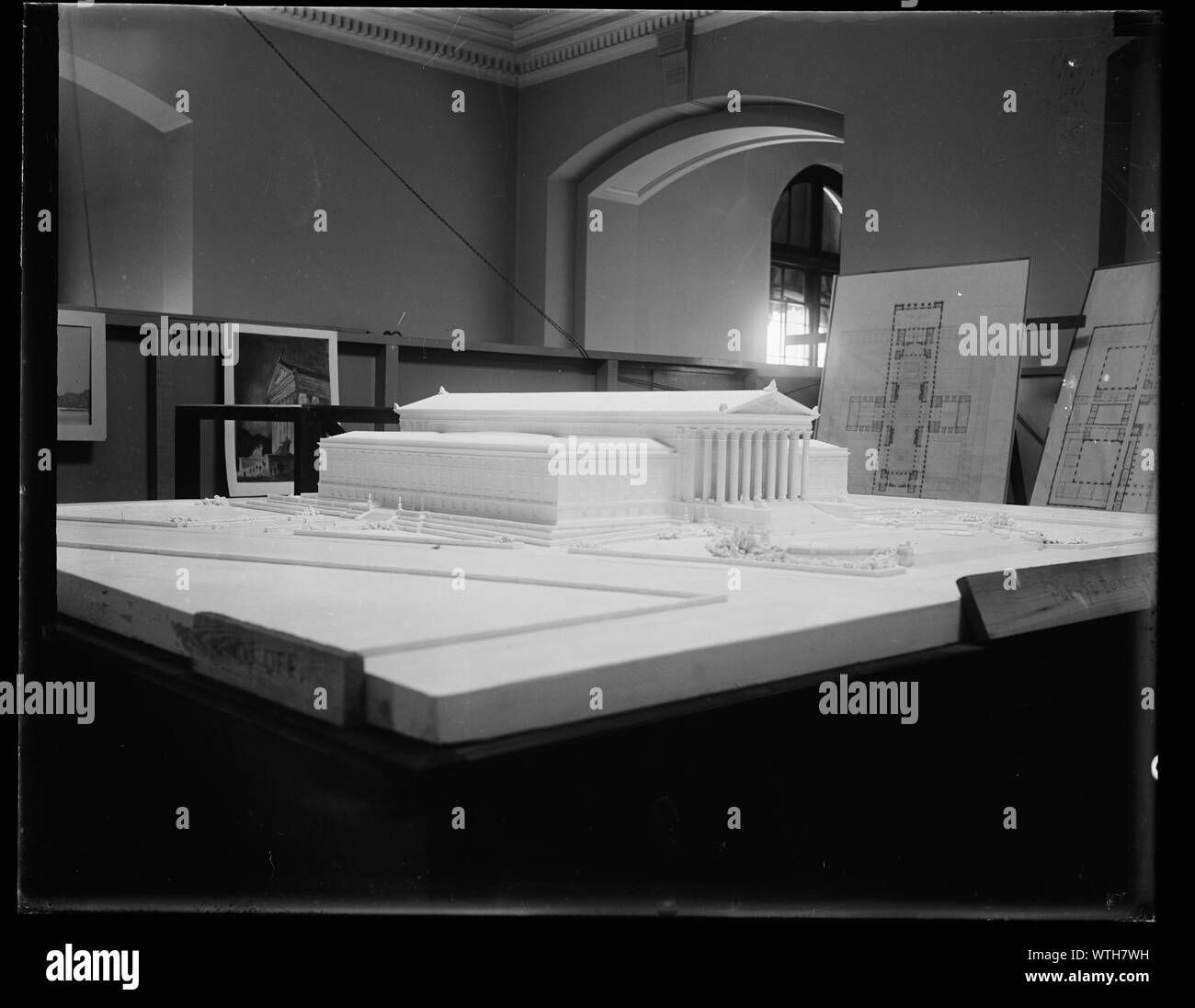 Model for U.S. Supreme Court building, Washington, D.C Stock Photo - Alamy