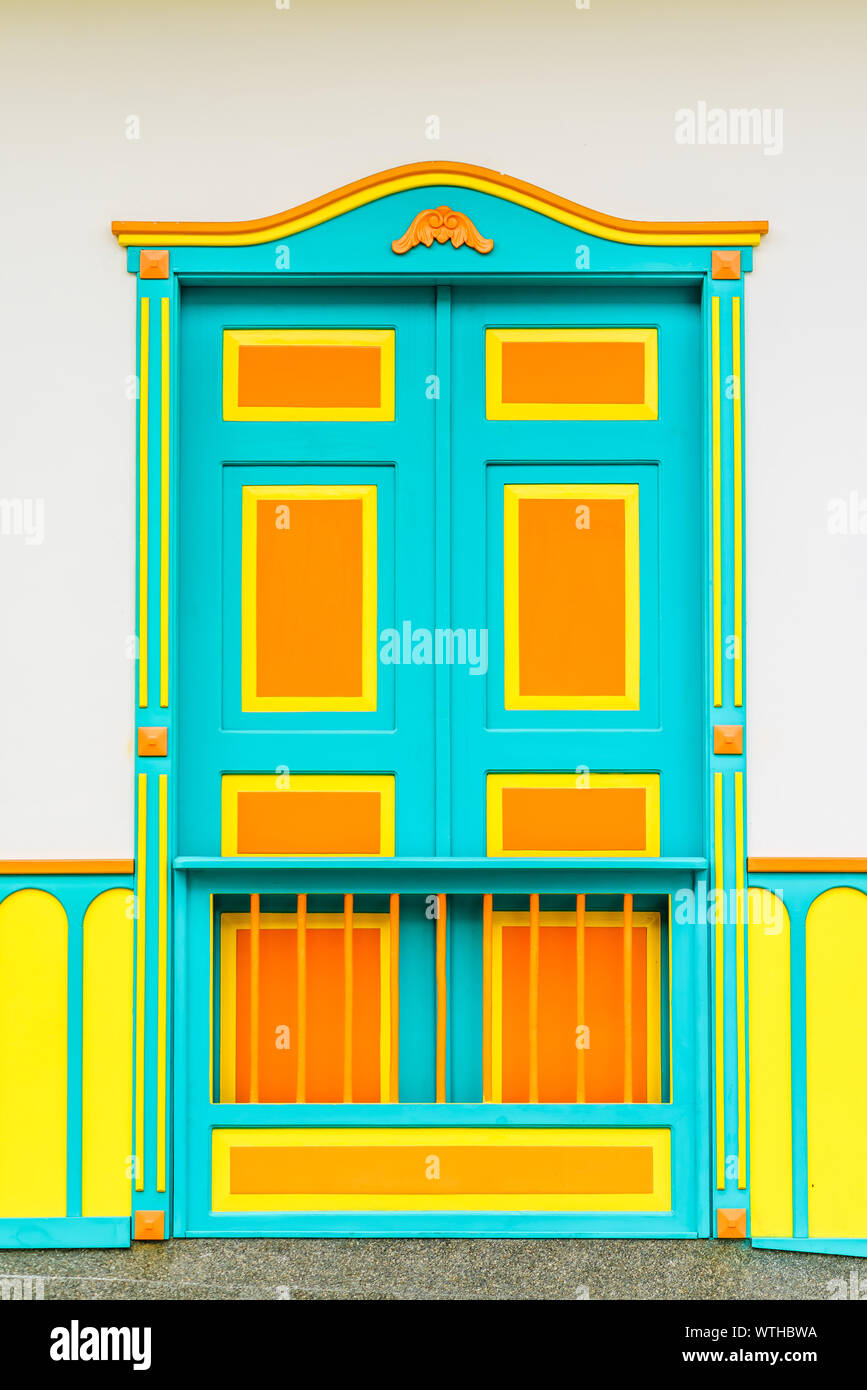 Colonial wooden building hi-res stock photography and images - Alamy