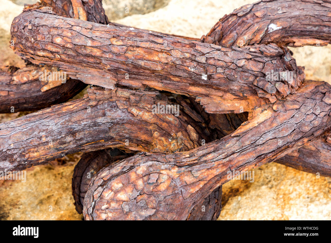 Heavy, heavily rusted iron chains Stock Photo - Alamy