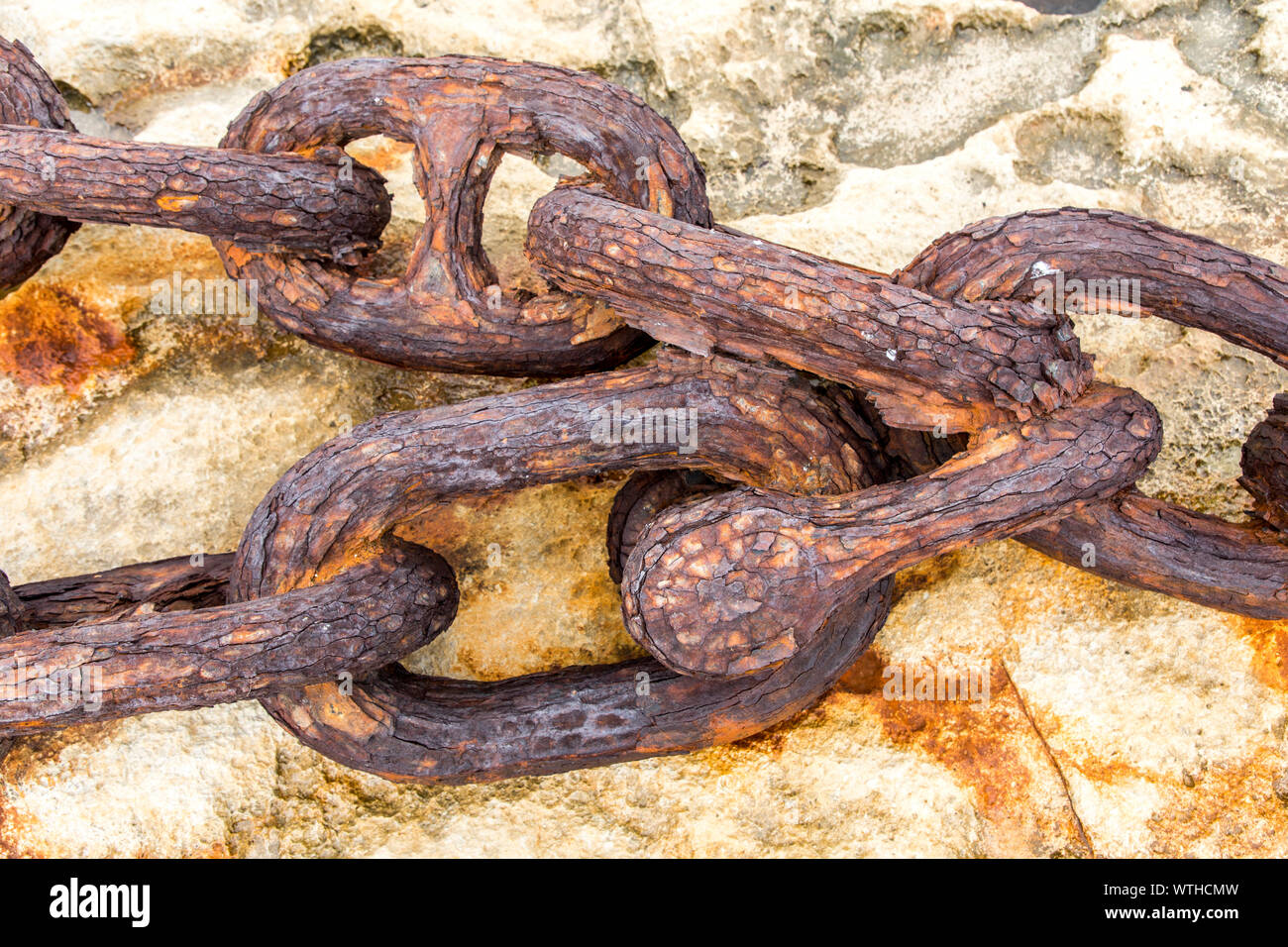 Burst chains hi-res stock photography and images - Alamy