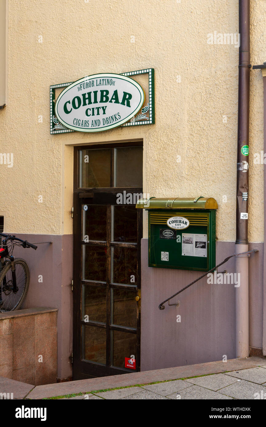 Cohibar city hi-res stock photography and images - Alamy