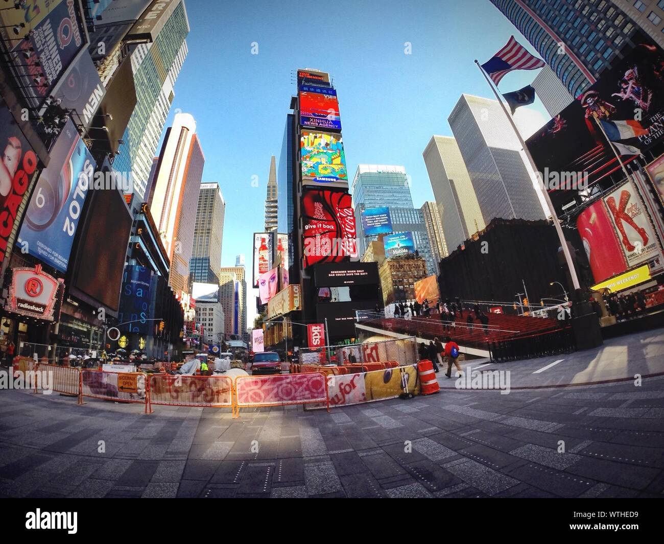 Times square buildings hi-res stock photography and images - Alamy